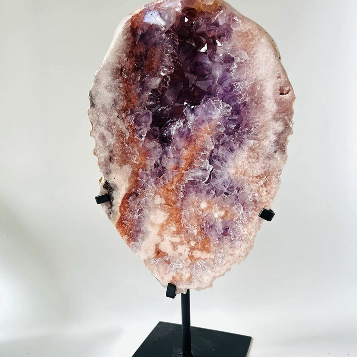 CRYSTALS ON STAND